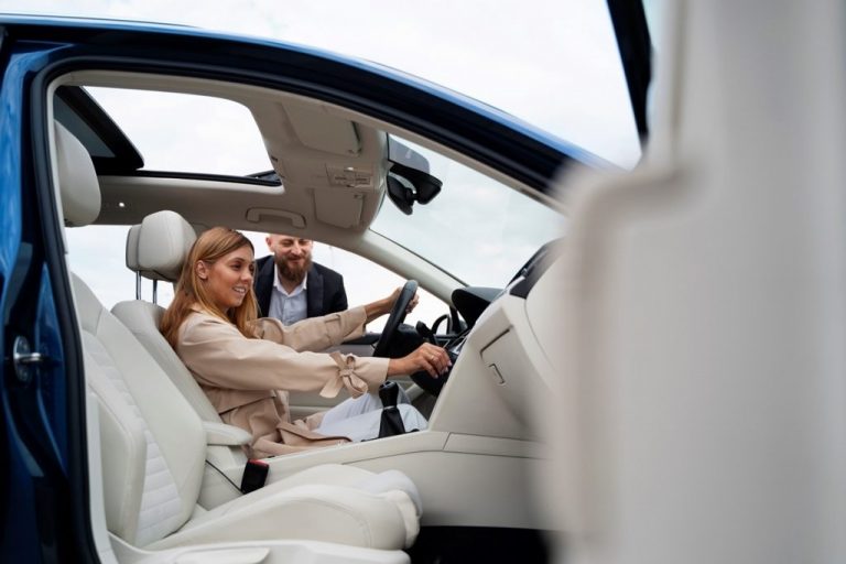 Best Sales Training Role Play Scenarios for car Dealership - Nimble Blog